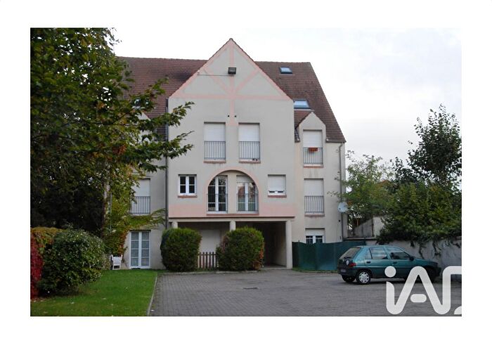 Dammarie-les-Lys, Petit Dammarie, Croix Saint-Jacques : Appartement 1 pièce à louer