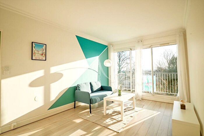 Bois de Verrières-Coulée Verte-Parc Heller, Antony : Appartement 3 pièces à louer