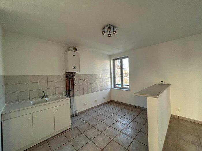 Appartement à louer - Montbrison, Centre-ville - 2 pièces - 1 chambre