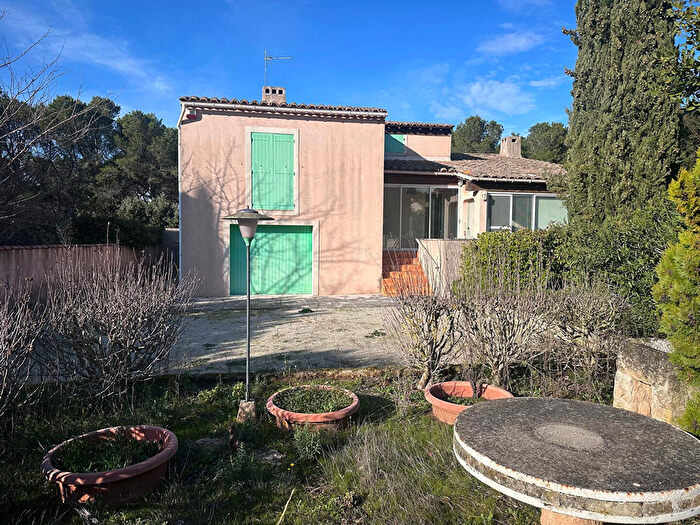 Maison à vendre - Saint-Mitre-les-Remparts - 4 pièces - 2 chambres