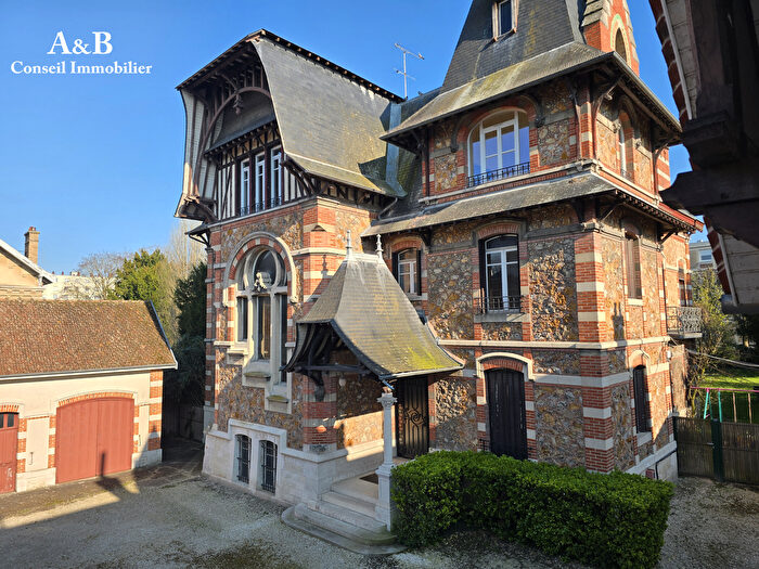 Appartement à vendre - Troyes, Saint-Martin - 7 pièces - 4 chambres