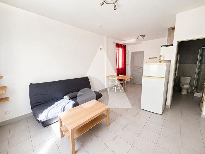 Lunel, Centre-ville, Gare : Appartement 1 pièce à louer