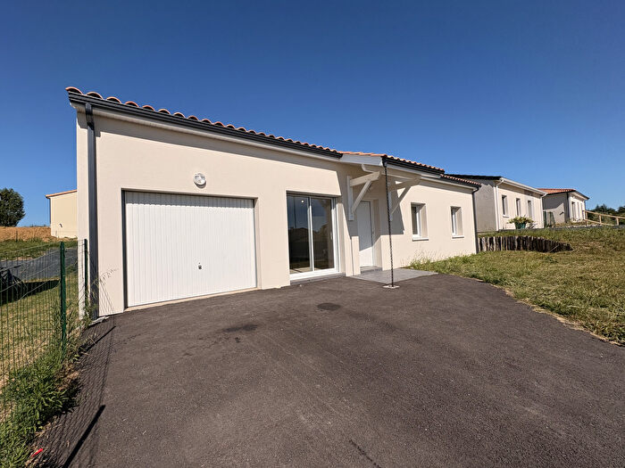 Maison 4 pièces à Bon-Encontre, à louer