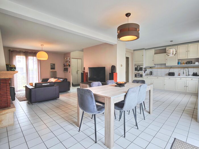 Maison à vendre - Chennevières-sur-Marne, La Maillarde - 4 pièces - 3 chambres