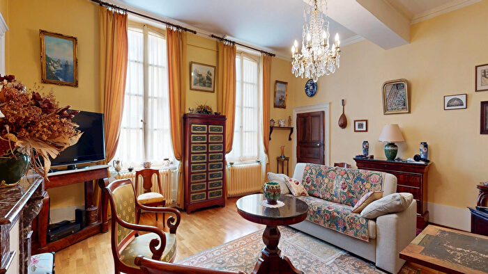 Appartement à vendre - Moulins, Centre-ville - 4 pièces - 2 chambres