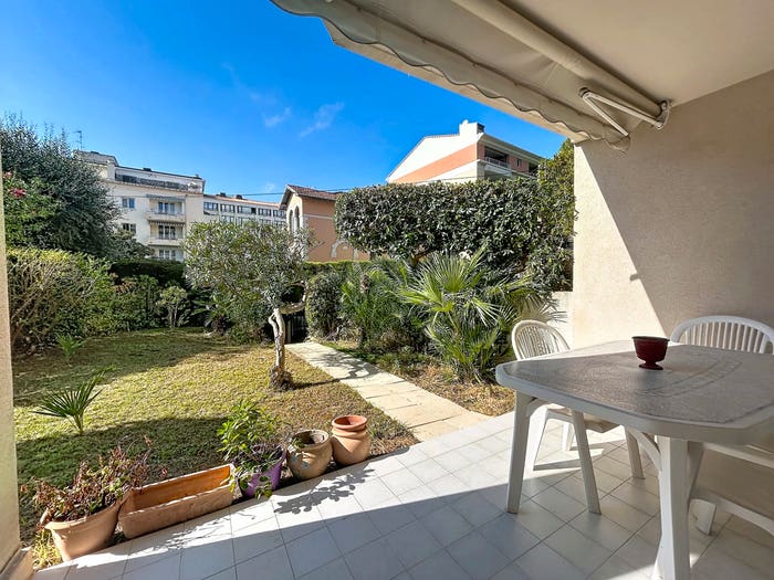 Appartement 2 pièces à Cannes, Prado, République, à vendre