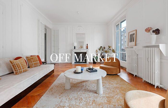 Appartement 4 pièces à Paris 6ème, Saint-Placide, à vendre