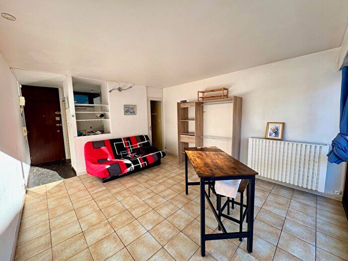 Appartement à louer - Bordeaux, Ornano - 1 pièce