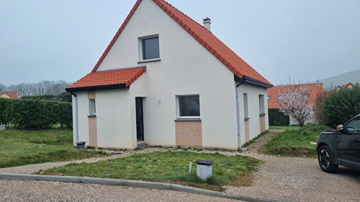 Maison 4 pièces à louer à Escalles