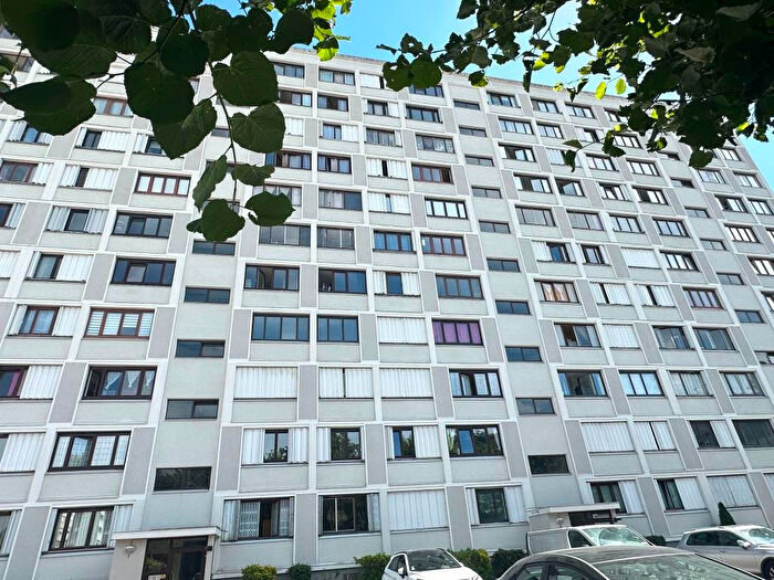 Vitry-sur-Seine, Centre-ville : Appartement 1 pièce à louer