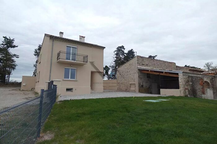 Maison à louer - Bonlieu-sur-Roubion - 6 pièces - 5 chambres