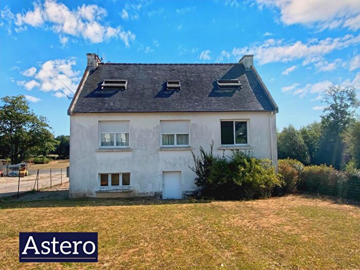 Maison 7 pièces à vendre - Saint-Caradec