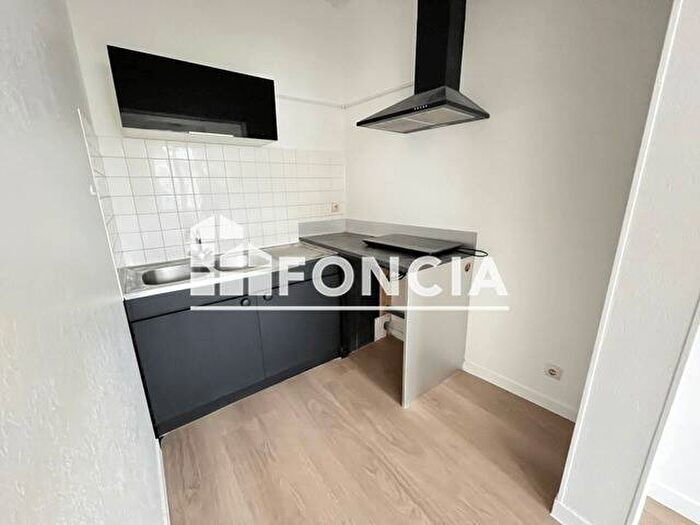 Appartement à louer - Benardiere-Saint Michel, Flers - 2 pièces - 1 chambre