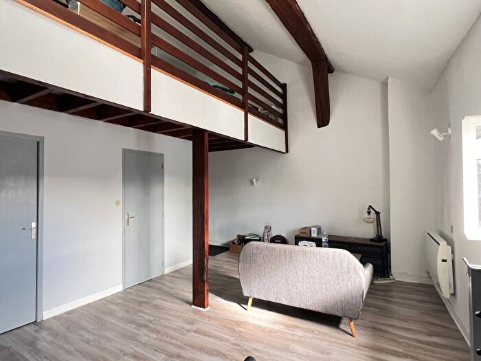 Appartement à louer - Jargeau - 2 pièces - 1 chambre