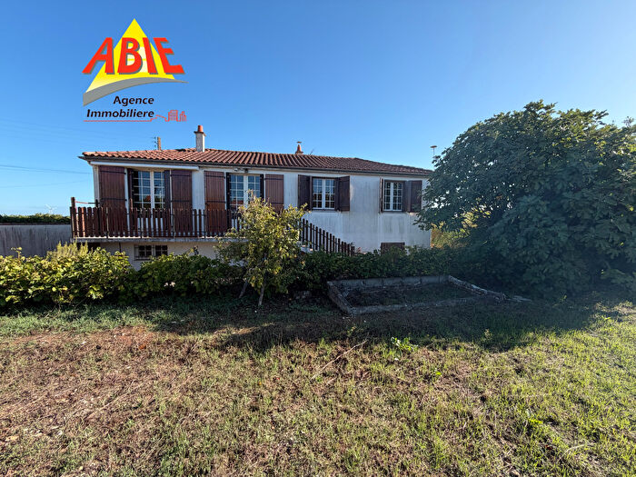Benet - Maison 5 pièces à vendre