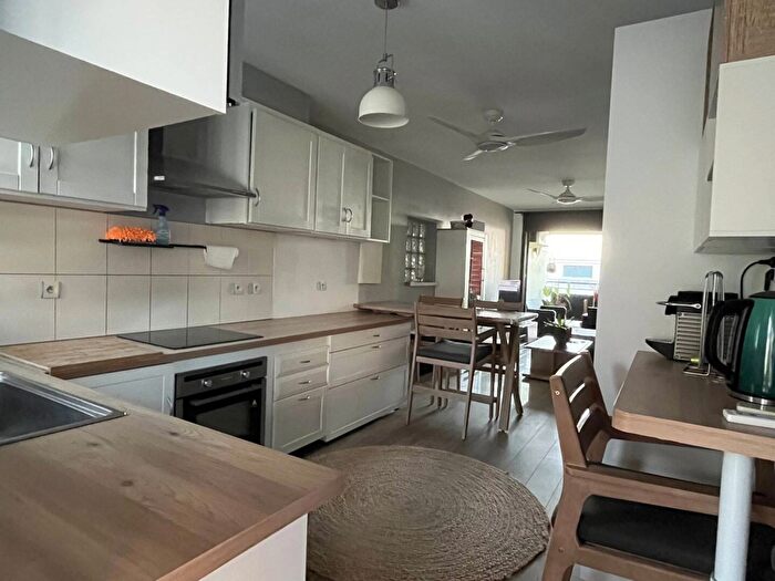 Appartement à louer - Saint-Denis - 3 pièces - 2 chambres