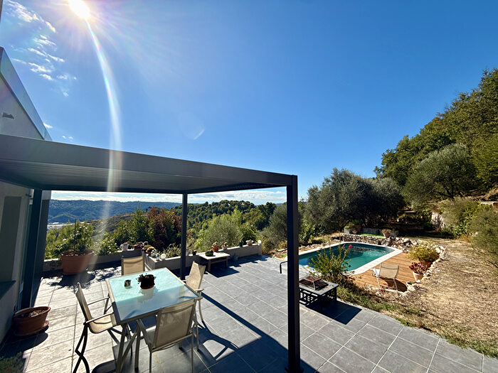 Maison à vendre - Carros - 7 pièces - 6 chambres