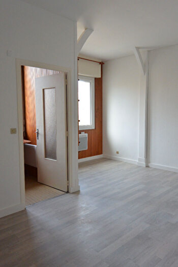 Appartement à louer - Bordeaux, Gare Saint-Jean - 1 pièce