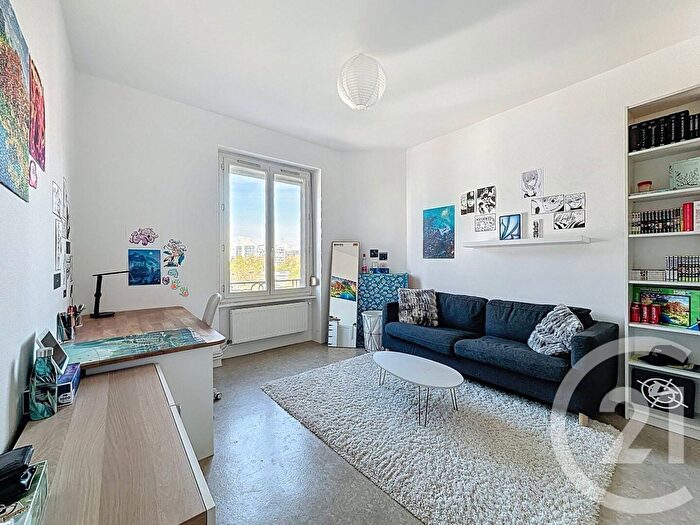 Appartement 1 pièce à Lyon ème arrondissement, à louer