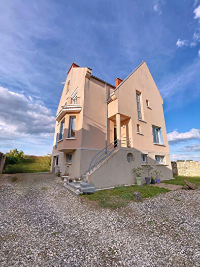 Maison à vendre - Crisenoy - 9 pièces - 6 chambres