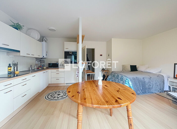 Appartement à vendre - Quartiers Ouest, Bourg lEvesque - 1 pièce