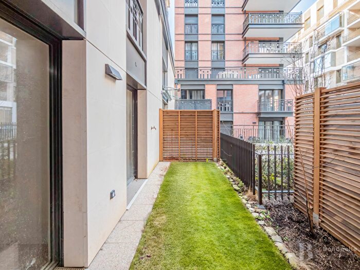 Appartement à louer - Courbevoie, Marceau République - 2 pièces - 1 chambre