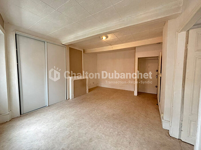 Appartement à louer - Roanne, Centre-ville, Varenne - 2 pièces - 1 chambre
