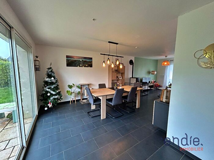 Maison à vendre - Pluguffan - 5 pièces - 4 chambres