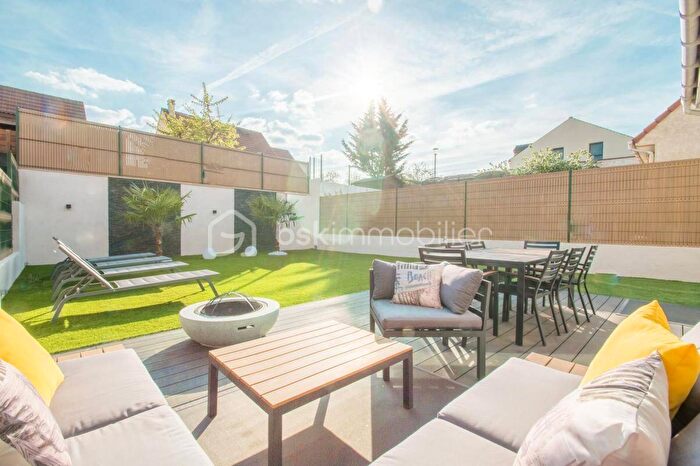 Maison à louer - Leuville-sur-Orge - 5 pièces - 3 chambres