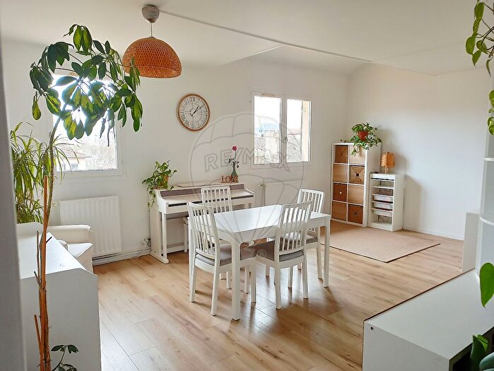 Villefranche-sur-Saône, Centre-ville : Appartement 4 pièces à vendre