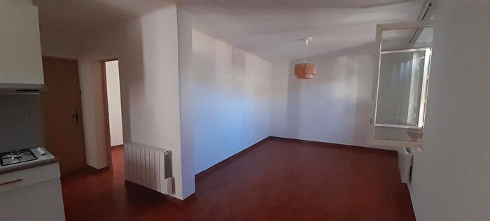 Appartement à louer - Vinon-sur-Verdon - 2 pièces - 1 chambre