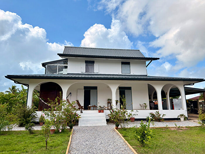 Maison à vendre - Roura - 5 pièces - 4 chambres