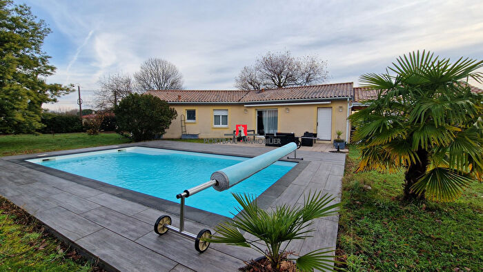 Maison à vendre - Gauriaguet - 6 pièces - 3 chambres