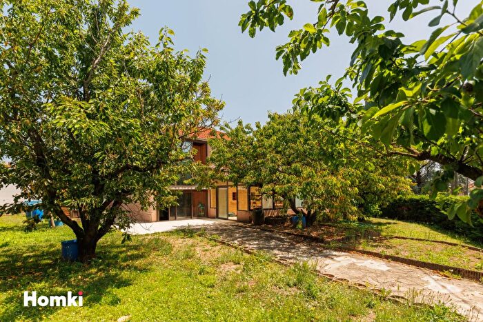 Maison 8 pièces à vendre à Mions