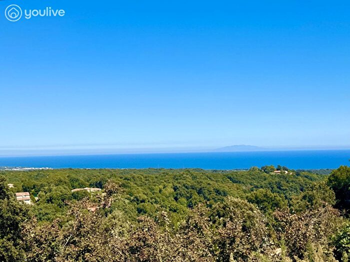 Appartement à vendre - Cervione - 4 pièces - 3 chambres