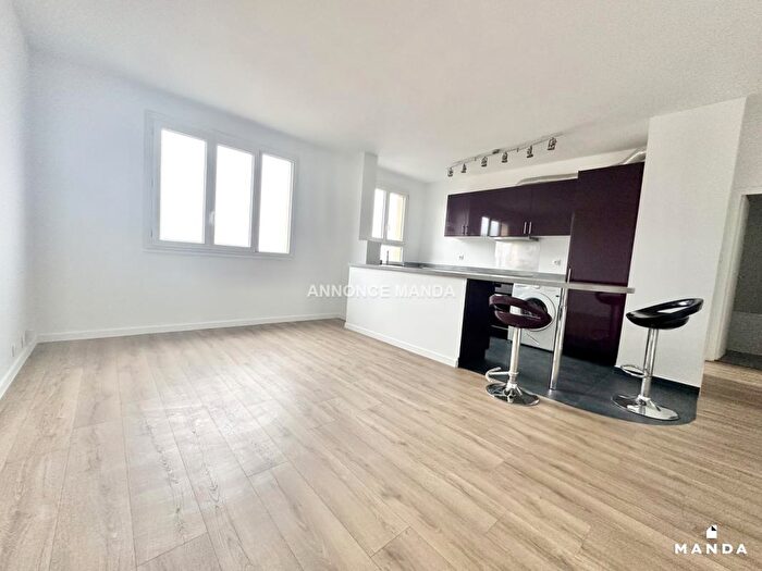 Appartement 2 pièces à louer à Montreuil, Bas Montreuil, Etienne Marcel, Chanzy