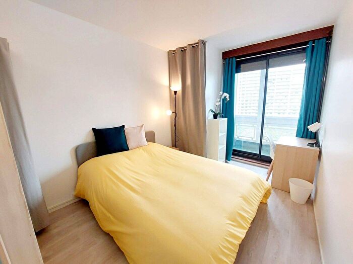 Appartement à louer - La Duchère, Lyon ème arrondissement - 4 pièces - 3 chambres