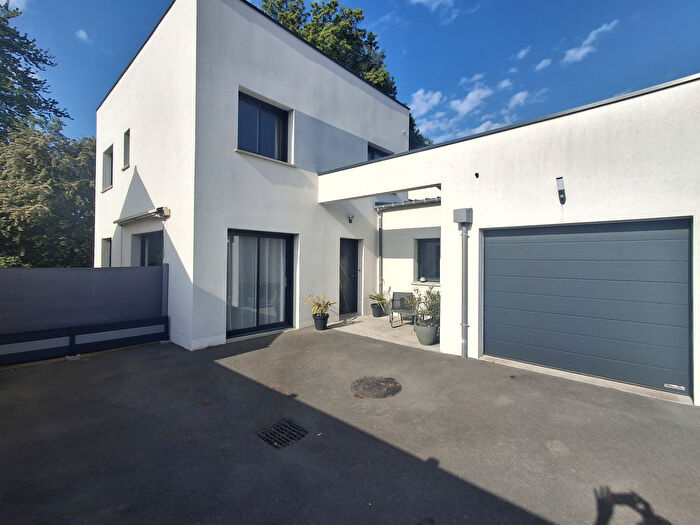 Maison 4 pièces à Fougères, Madeleine, Sermandière, Chattière, à vendre