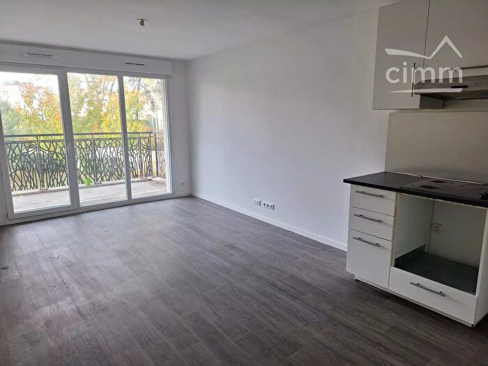 Appartement à louer - Courcouronnes, Bérégovoy Sud - 3 pièces - 2 chambres