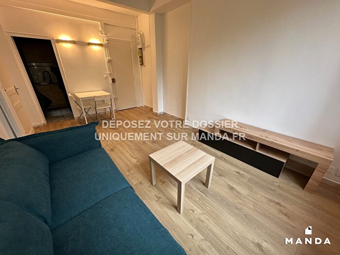 Appartement à louer - Choisy-le-Roi, Centre-ville, Parc Prairie, Hautes Bornes - 2 pièces - 1 chambre