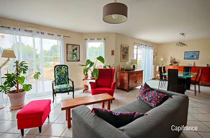 Maison à vendre - Peillac - 7 pièces - 6 chambres