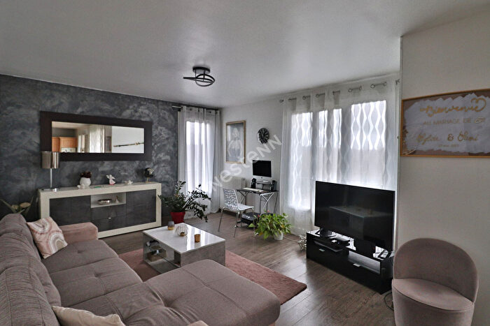 Appartement à vendre - Francheville, Francheville Le Haut, Les Cailloux, Le Bochu - 4 pièces - 2 chambres