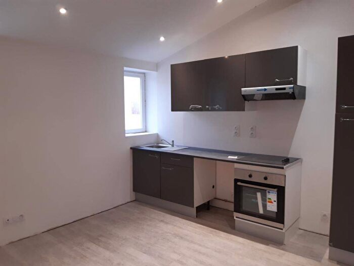 Appartement à louer - Centre Ville, Castres - 2 pièces - 1 chambre