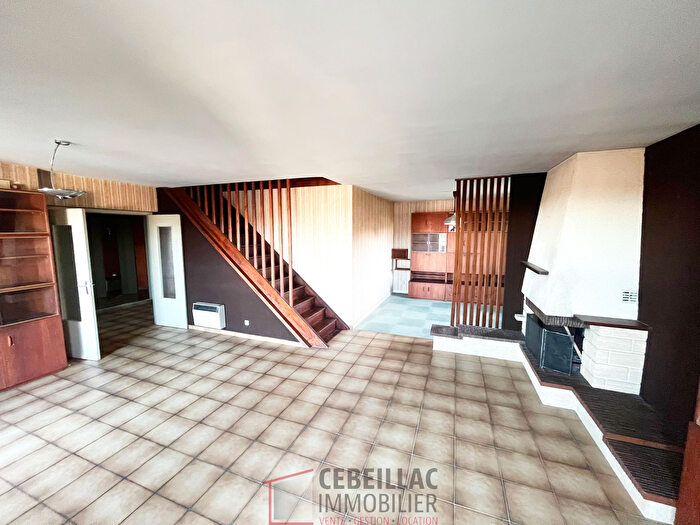 Maison à vendre - Clermont-Ferrand, Cotes de Clermont - 5 pièces - 4 chambres