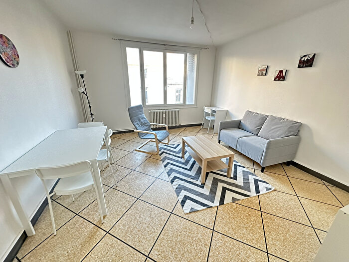 Appartement à louer - Montpellier, Centre historique - 3 pièces - 2 chambres