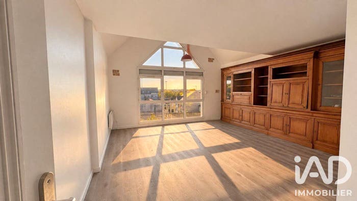 Rive de Seine Sud Est, Melun - Appartement 4 pièces à louer