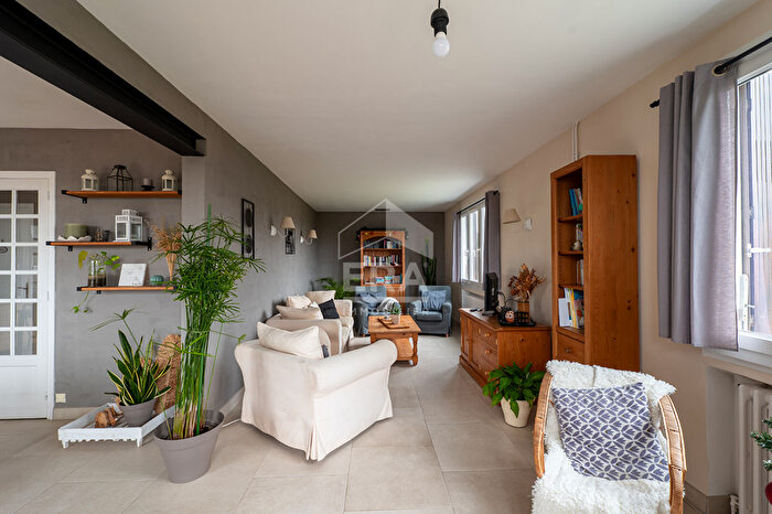 Maison à vendre - Mornant - 9 pièces - 4 chambres