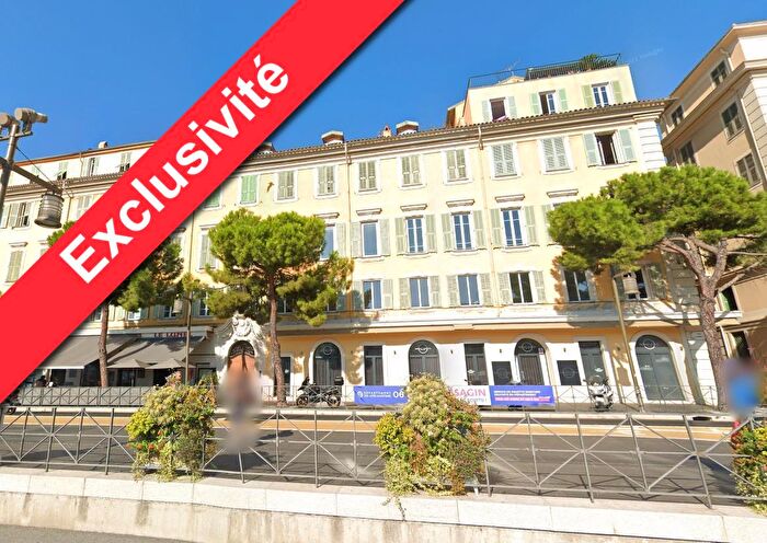 Appartement à vendre - Nice, Le Port - 5 pièces - 3 chambres