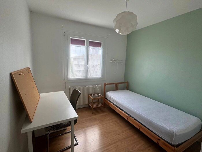 Appartement 1 pièce à louer - La Fauvette, Talence