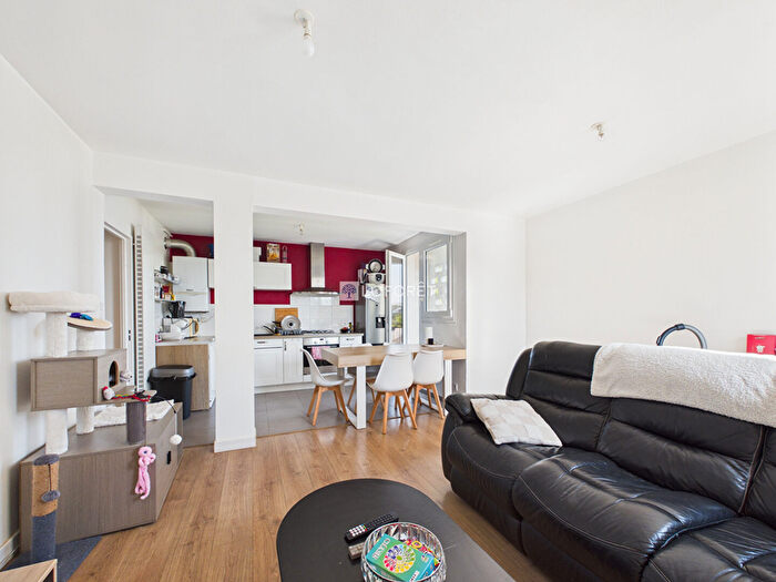 Quimper, Locmaria, Tourelle, Kervir : Appartement 3 pièces à vendre